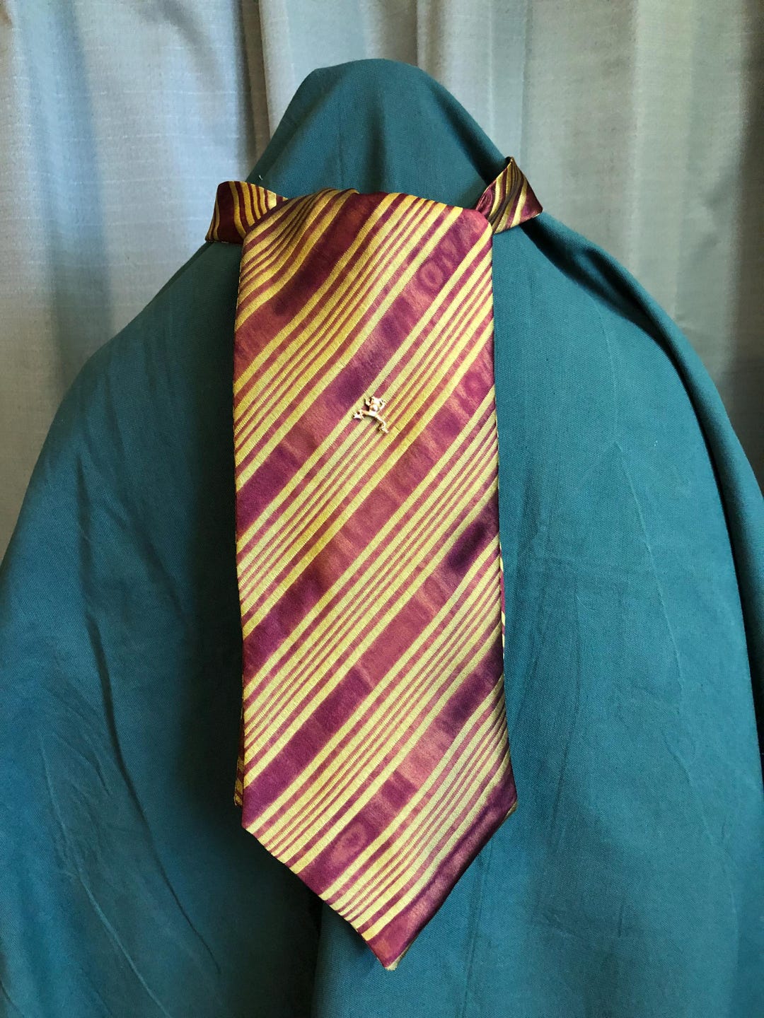 Ascot or Cravat - Burgundy and Gold Necktie - Striped Historic ...