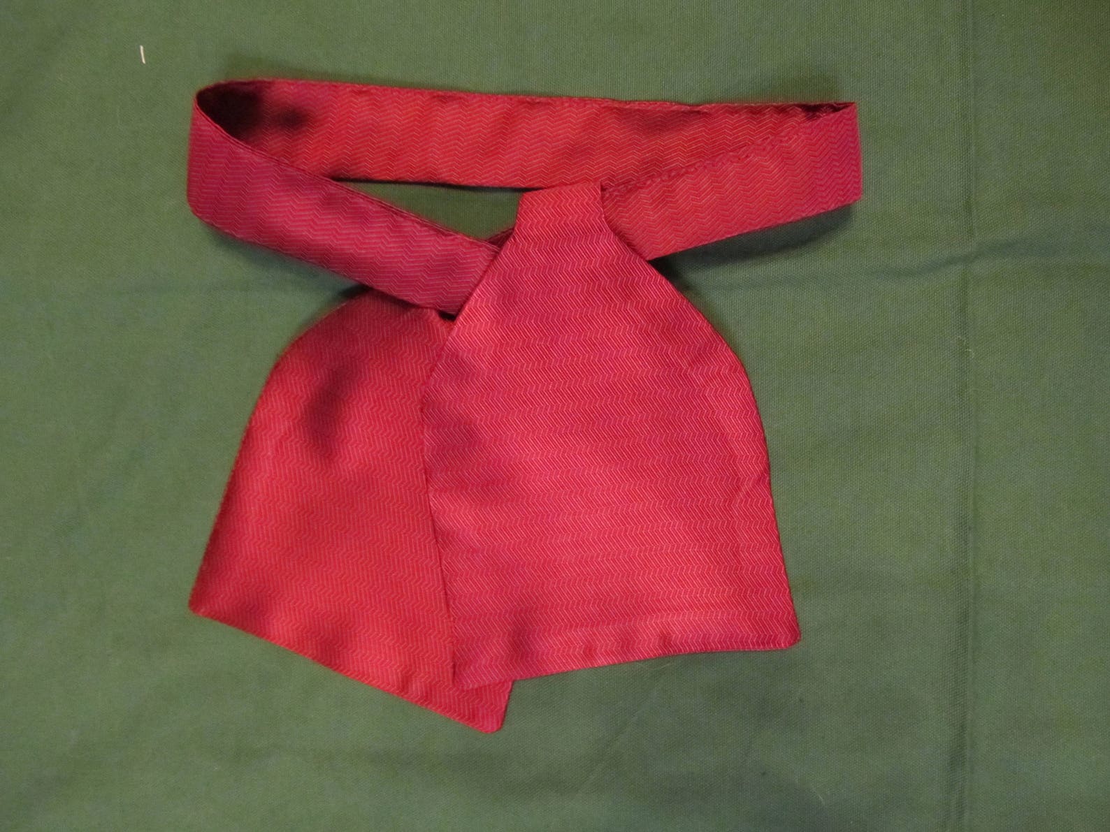 Windsor Style Cravat - Burgundy Silk Necktie - for Civil War Era ...