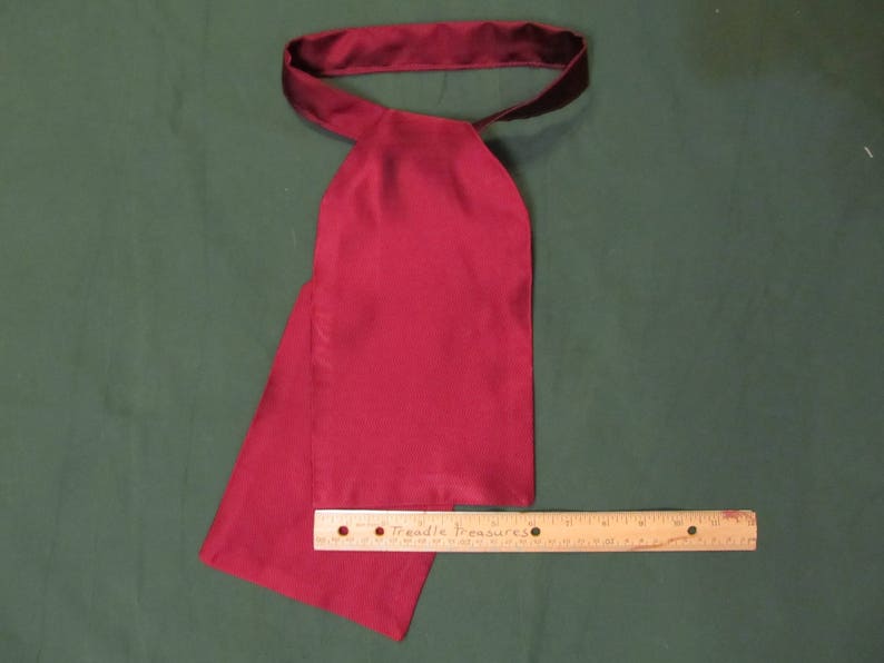 Osbladestone Style Cravat - Burgundy Silk Necktie - Ascot - for Civil ...
