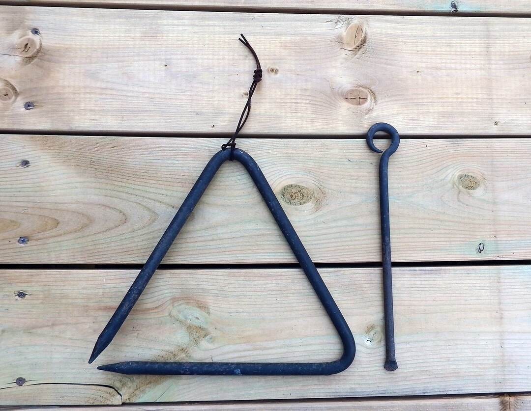 Chuck Wagon Forged Iron Triangle Dinner Gong- Hand Wrought Black Iron ...