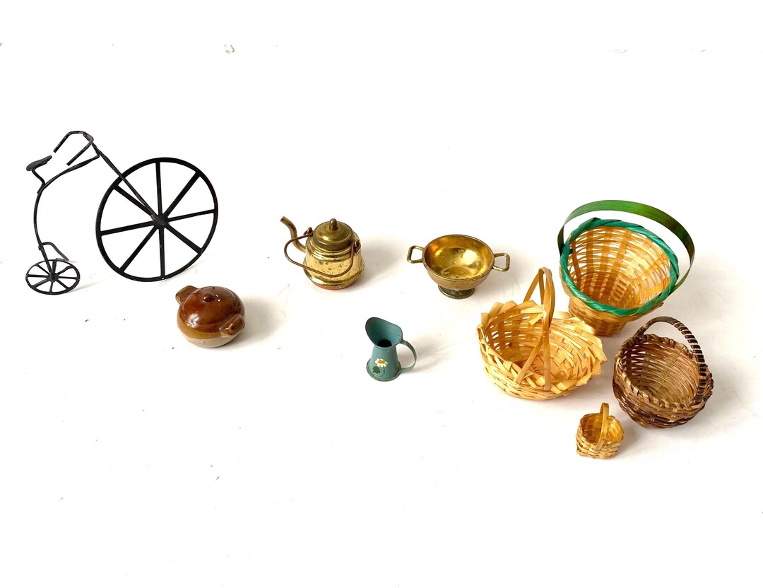 9 Pieces of Dollhouse French Country Miniatures/tole Painted Tin ...