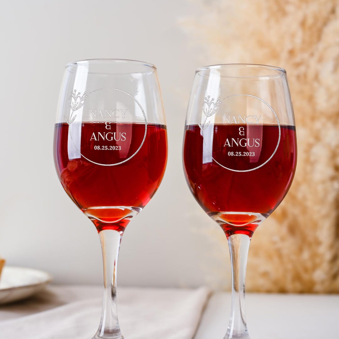 Engraved Wine Glass Custom Wine Glass Personalized Wine Glass 1277