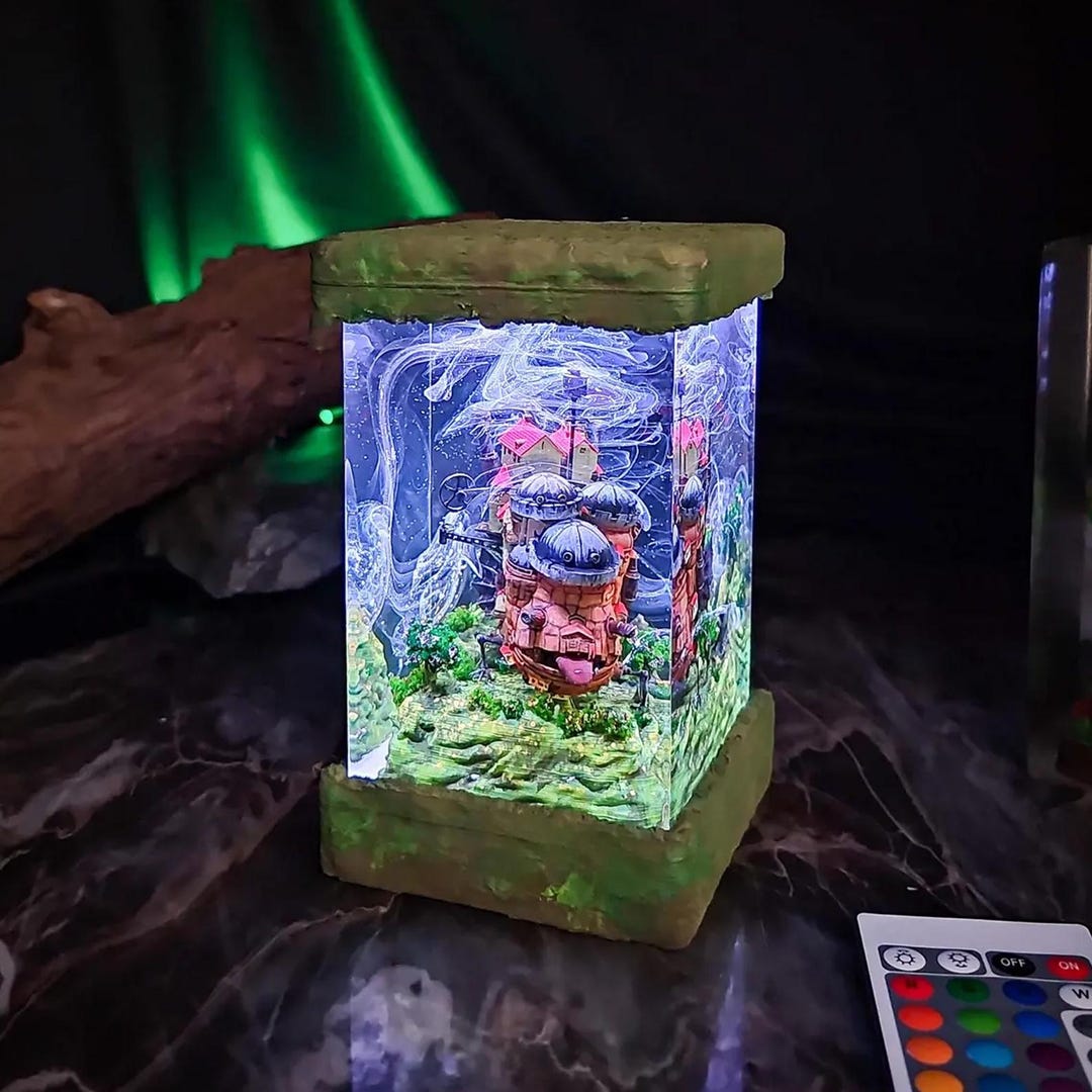 Howl's Moving Castle Movie Epoxy Resin Lamp, Resin Art, Custom Epoxy ...