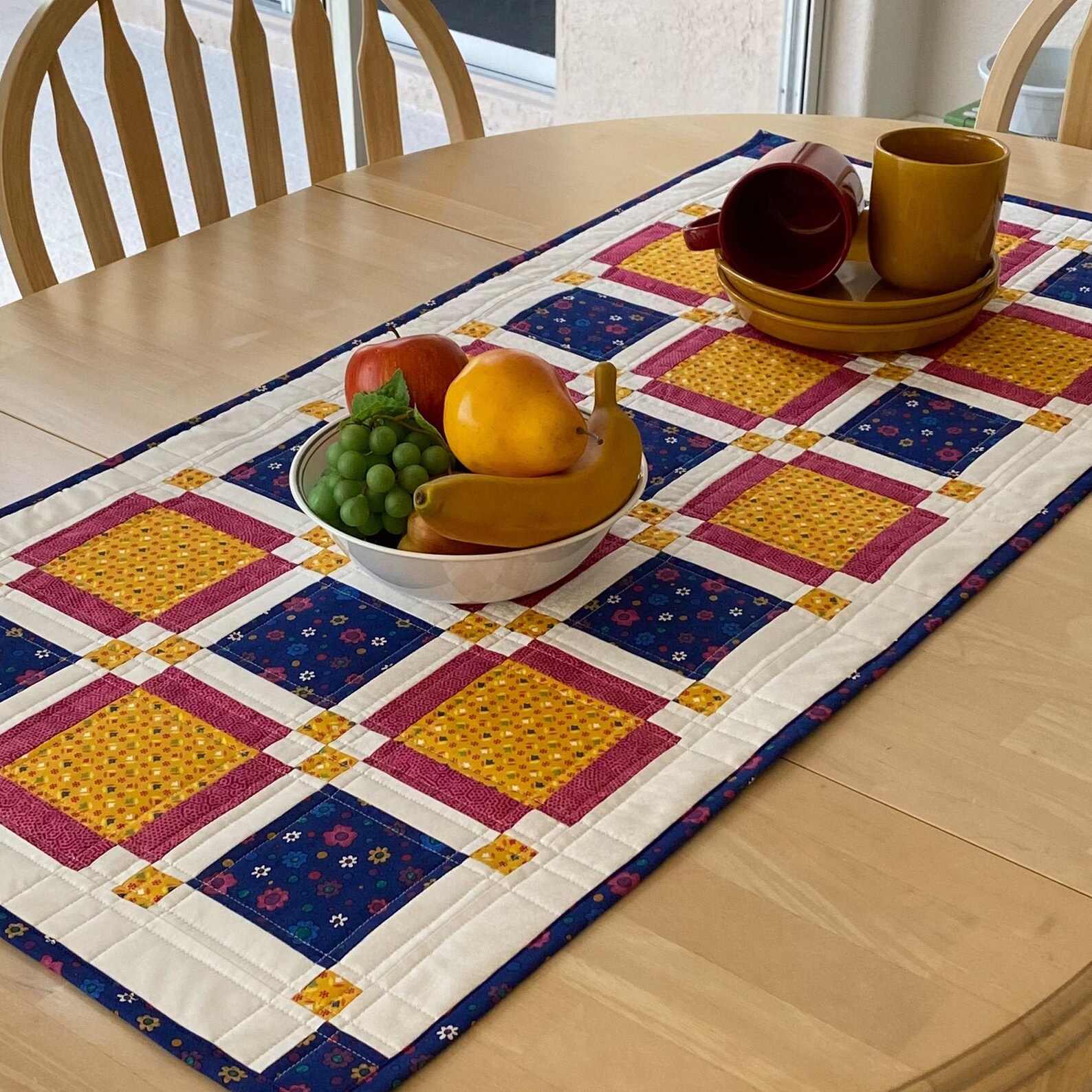 Country Charm Quilted Table Topper Table Runner - Tulip Square Pattern ...