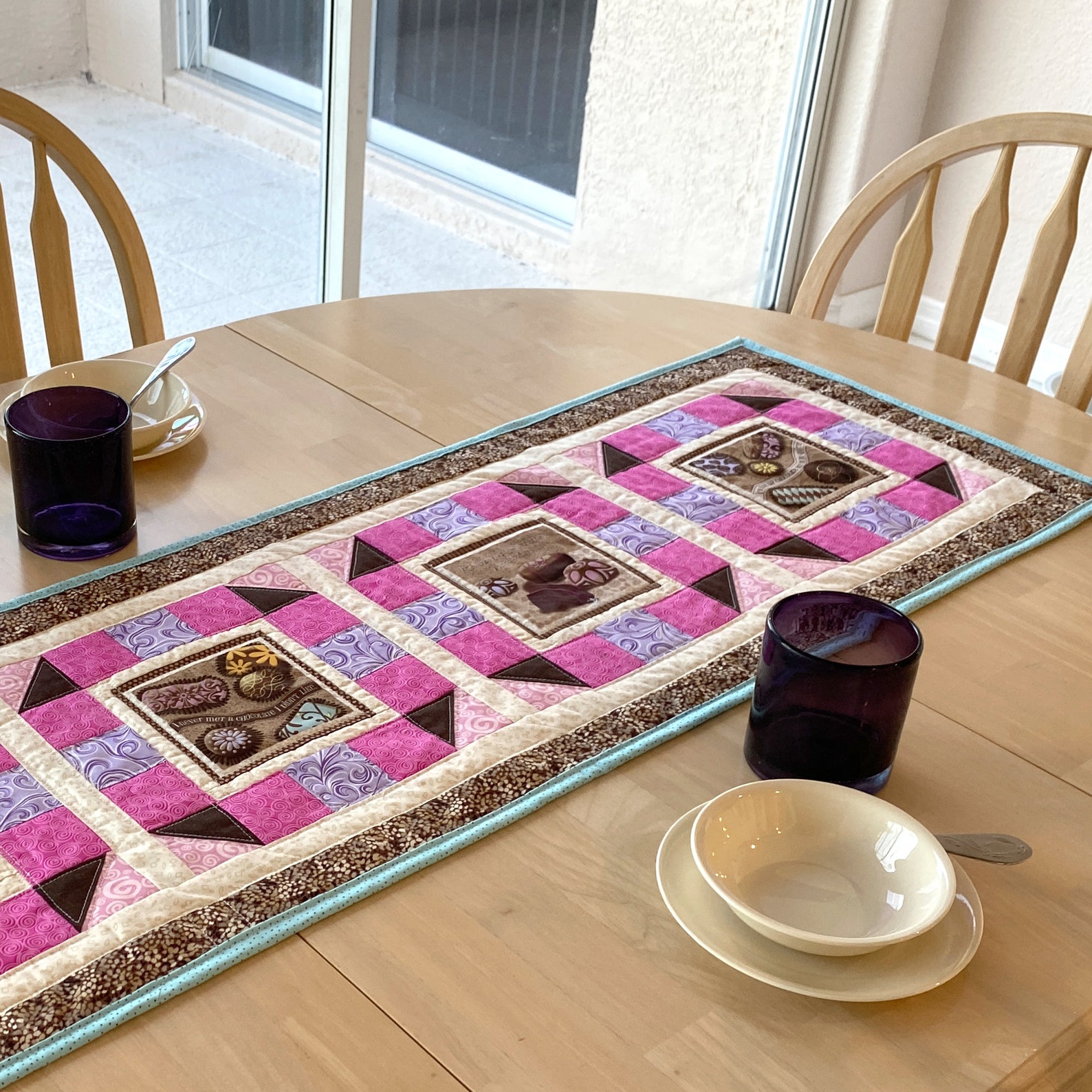 Fancy Windows Quilted Table Runner - Tulip Square Pattern #584 ...