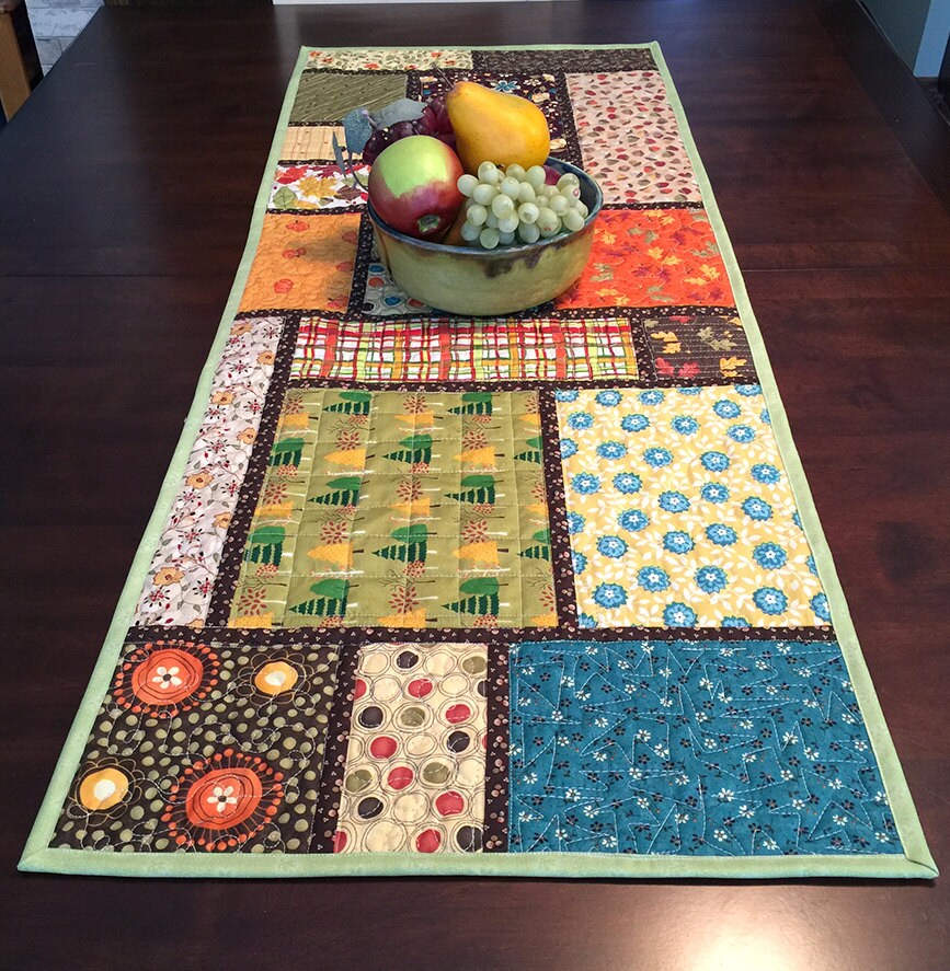 Quilted Table Runner Pattern Random Windows Table Runner - Etsy Canada
