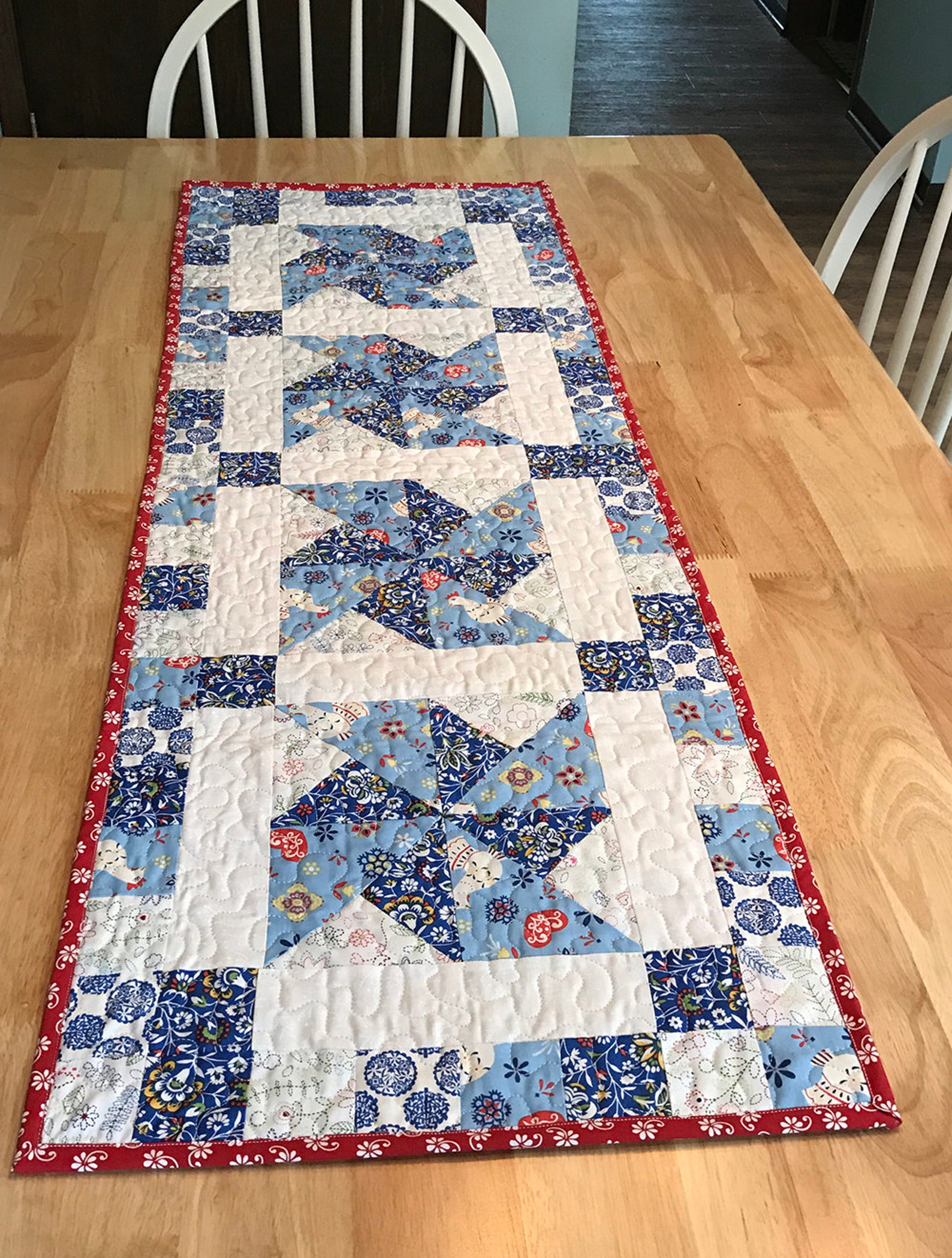 Peppermint Pinwheels Quilted Table Runner Pattern - Tulip Square ...