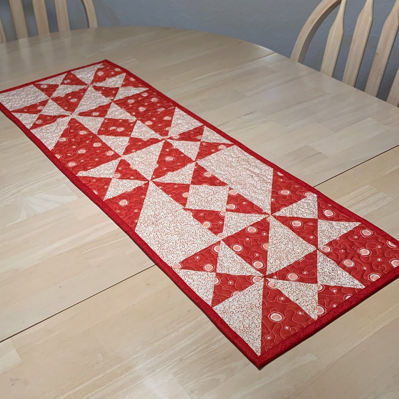 Bold Triangles Quilted Table Runner Tulip Square Pattern - Etsy