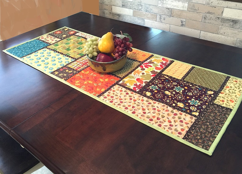 Quilted Table Runner Pattern Random Windows Table Runner - Etsy Canada