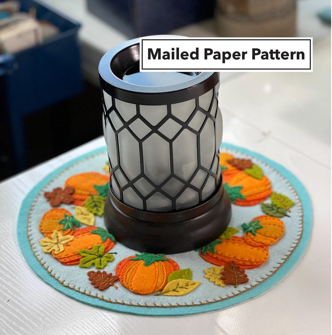 Pumpkin Mat Felt Appliqué Pattern - Pumpkin Mat for Table, Candle or ...