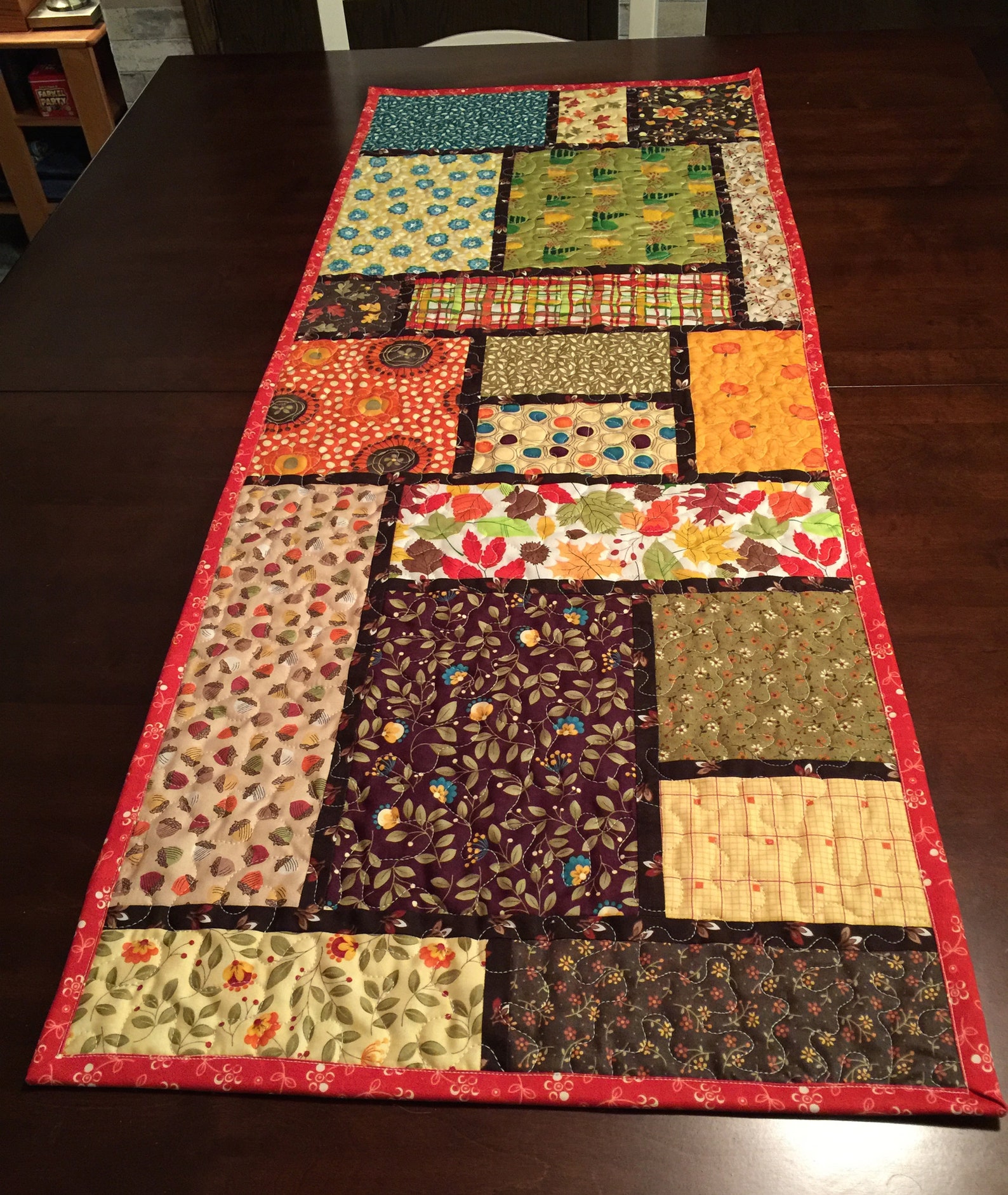 Random Windows Quilted Table Runner Pattern - Tulip Square Pattern #545 ...