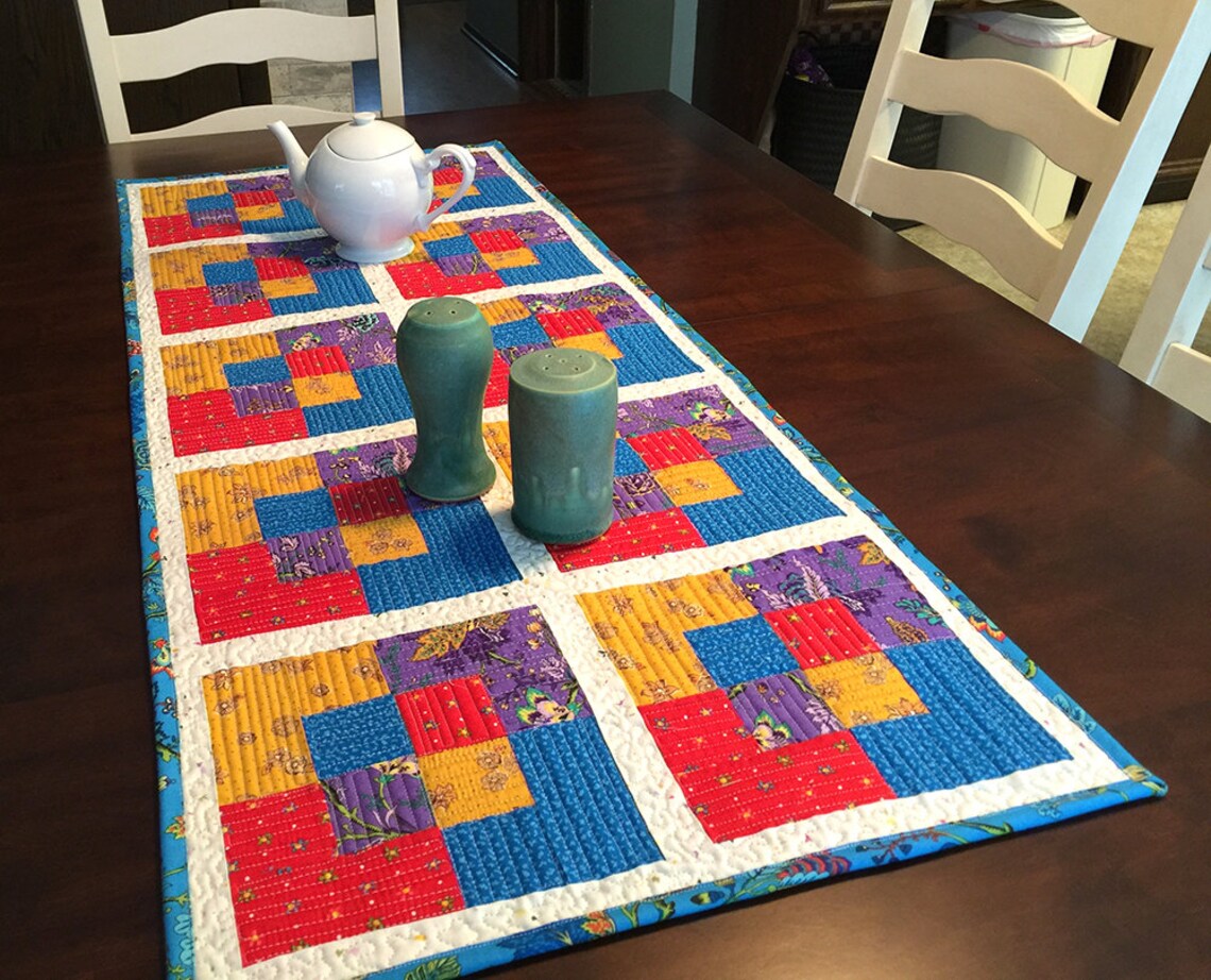 Swapped Squares Quilted Table Runner Tulip Square Pattern - Etsy