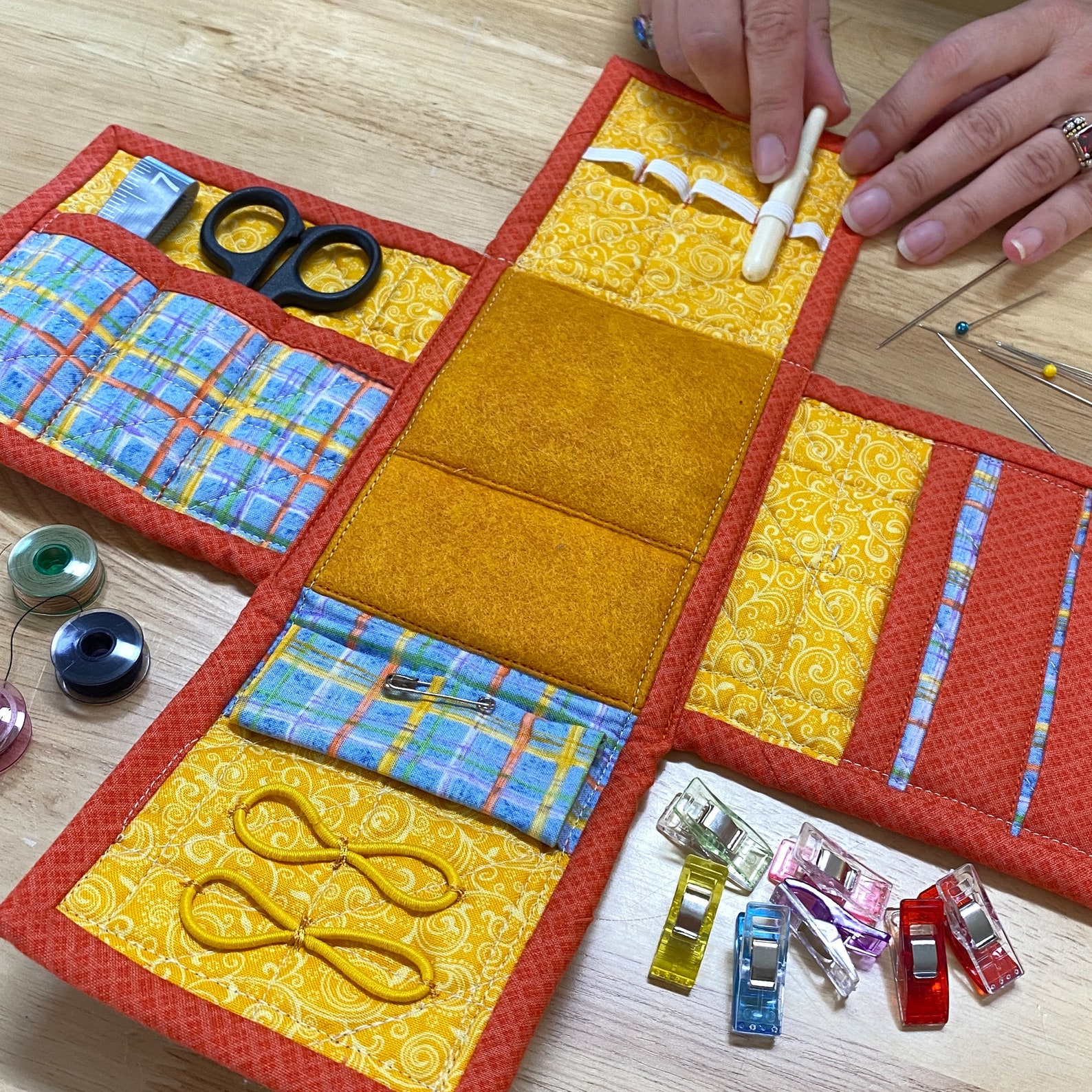 Flip Fold Sewing Organizer Pattern: Quilted Notions Caddy (mailed Paper ...