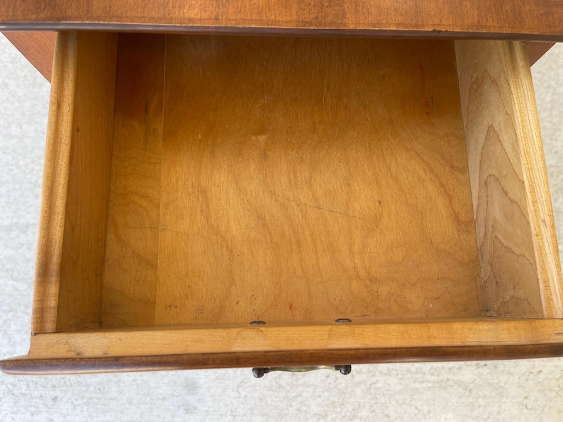 SPRAGUE & CARLETON Vintage Solid Maple Wood Drop Leaf Pembroke End ...