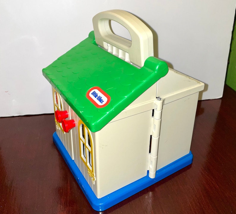 1990 Little Tikes Toddle Tots Little People House and Two Person Set of ...