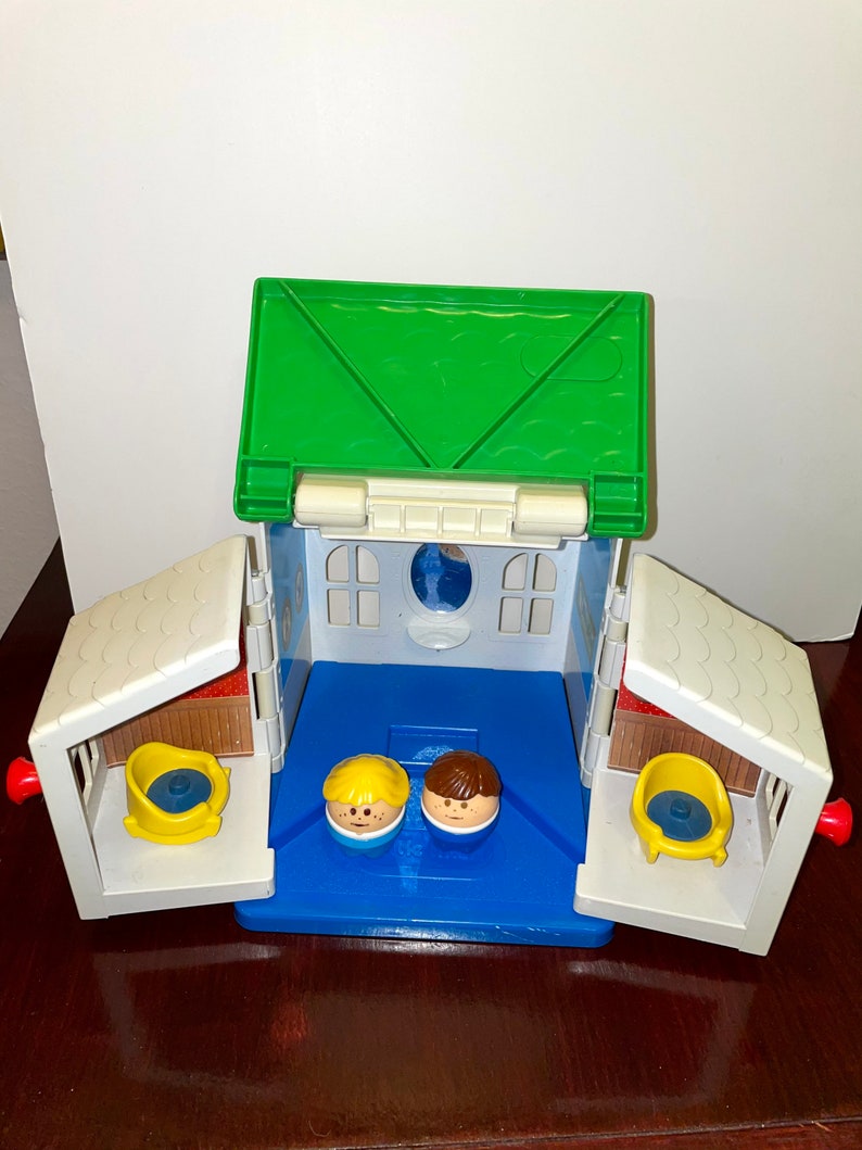 1990 Little Tikes Toddle Tots Little People House and Two Person Set of ...