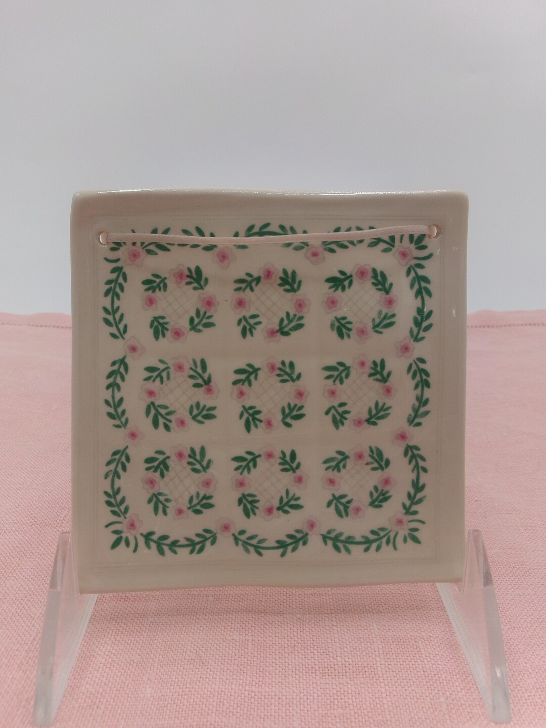 Hill Design 'kentucky Rose' Porcelain Quilt Wall Tile, Hill Design ...