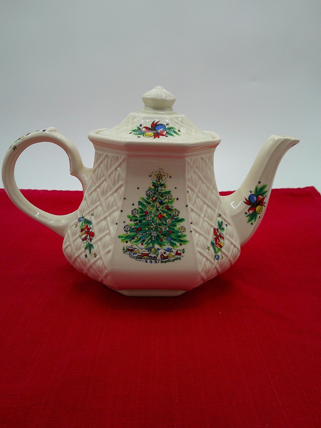 Sadler "christmas Eve" Teapot, Made in England - Etsy