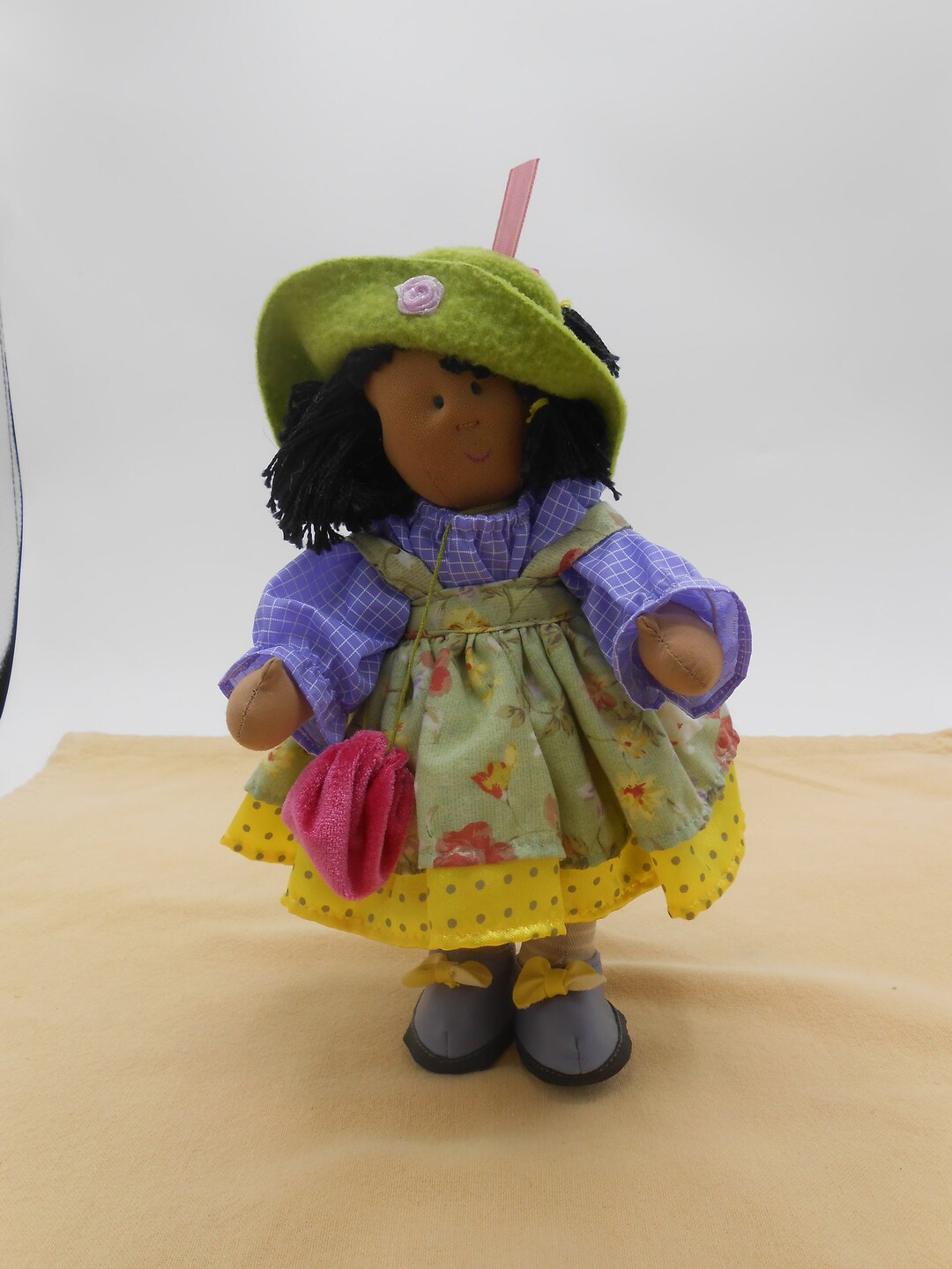 Little Souls International dandles by Gretchen Wilson, mia 10 Little ...