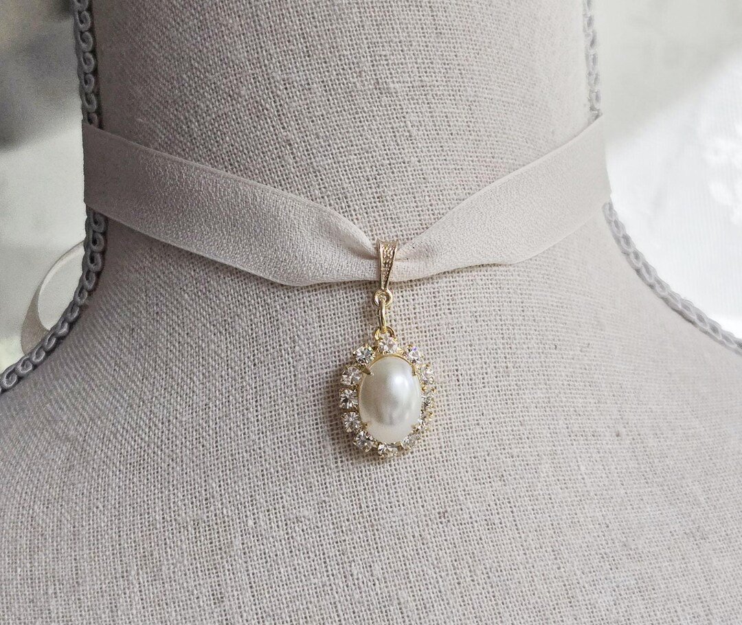 Ivory Pearl Halo Choker Regency/victorian Bridgerton Inspired Necklace ...