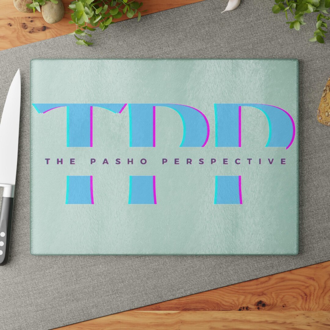 The Pasho Perspective Glass Cutting Board - Etsy
