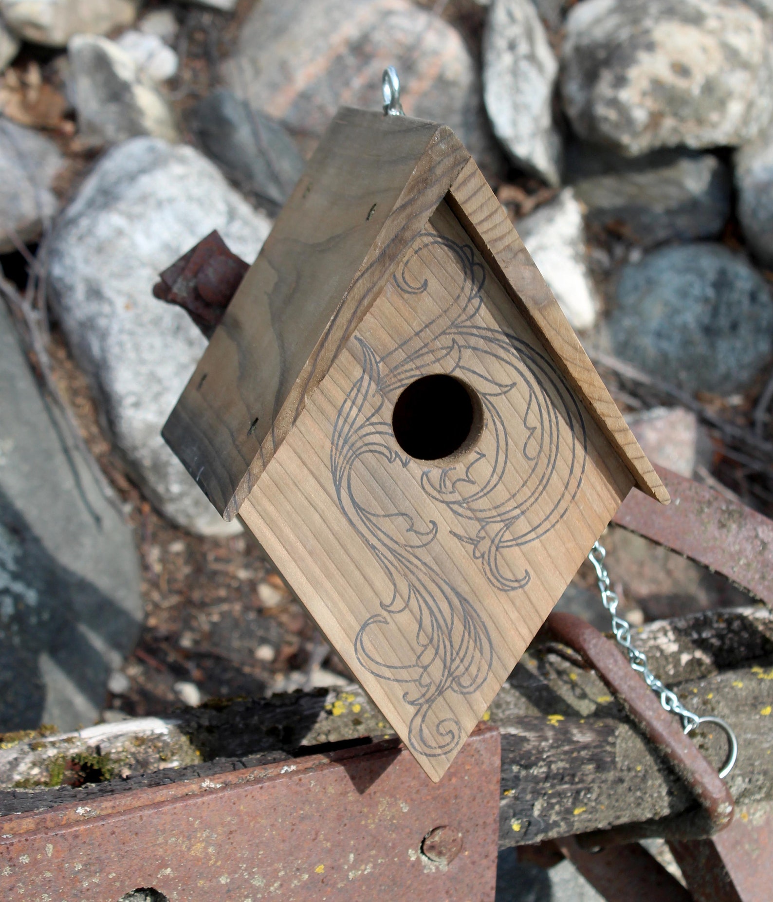 Classic Cedar Bird House. Rustic Bird House. Removable Roof | Etsy