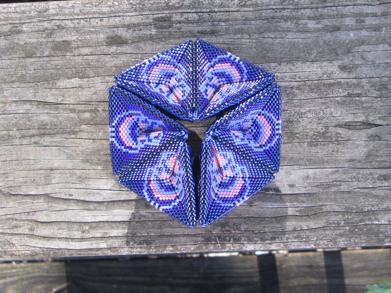 Black Hole, Pattern for a Kaleidocycle, Charts and Colorway, Toy ...