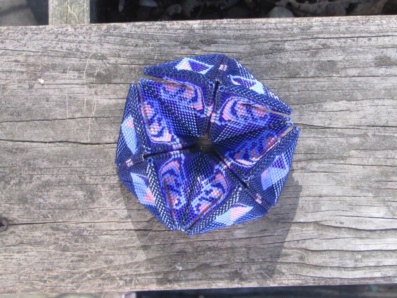 Black Hole, Pattern for a Kaleidocycle, Charts and Colorway, Toy ...