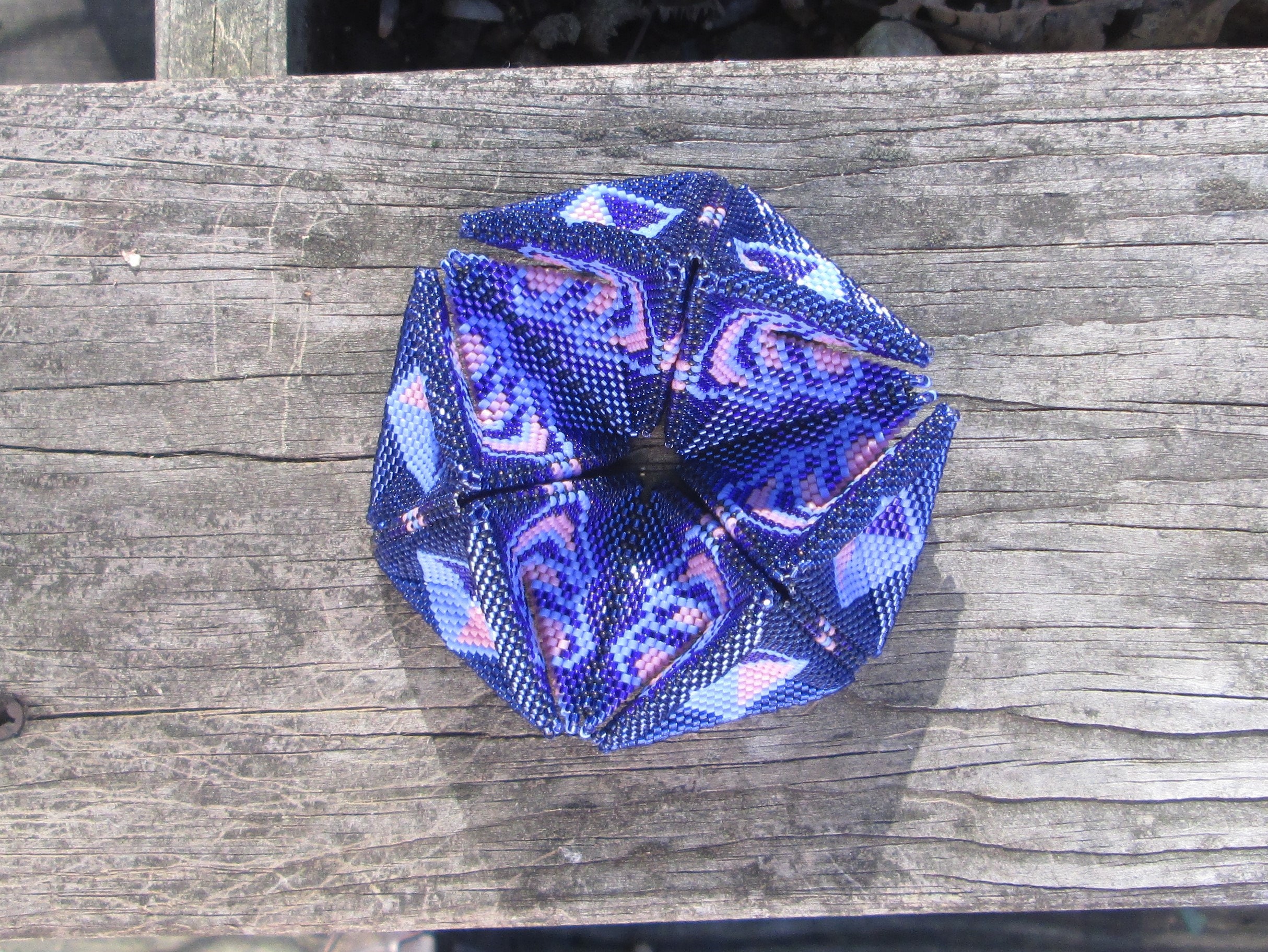 Black Hole, Pattern for a Kaleidocycle, Charts and Colorway, Toy, Fidget Widget, Stress Reliever ...