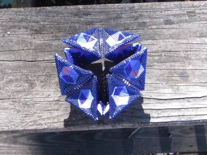 Black Hole, Pattern for a Kaleidocycle, Charts and Colorway, Toy ...