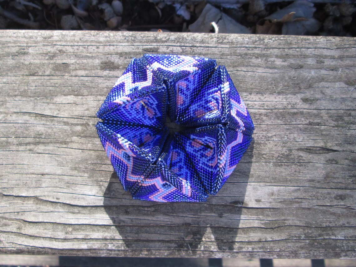 Black Hole, Pattern for a Kaleidocycle, Charts and Colorway, Toy ...