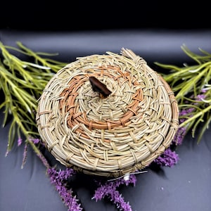 Handmade Pine Needle Box With Lid and Twig Handle | Natural Brown and ...