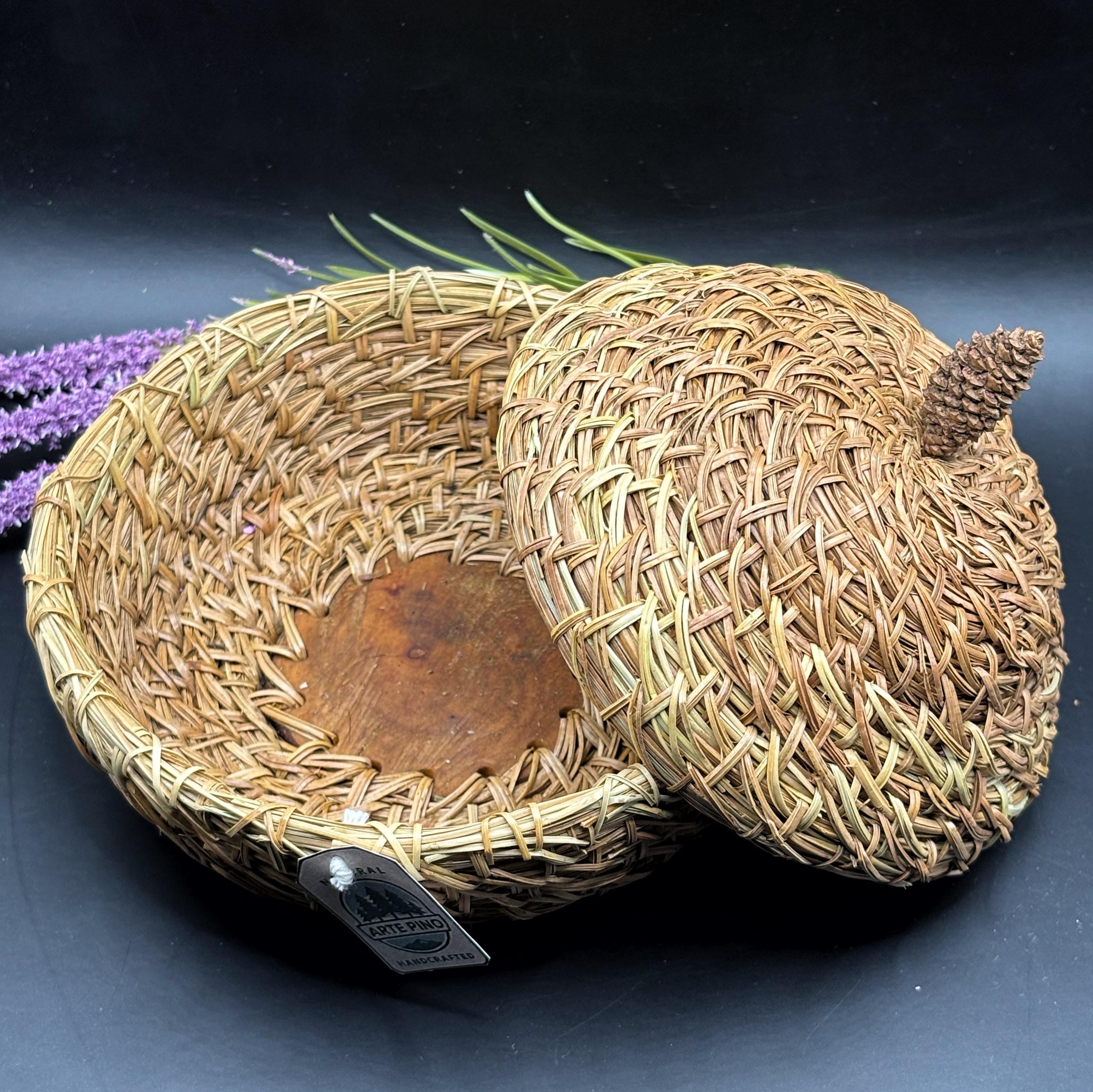 Handwoven Pine Needle Box With Lid and Mini Pinecone Top | Rustic Eco ...