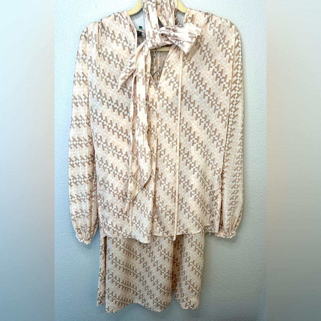 Vintage Halston V 80s Skirt Blouse Top Set Suit Neck Tie Sz 6 Tailored ...