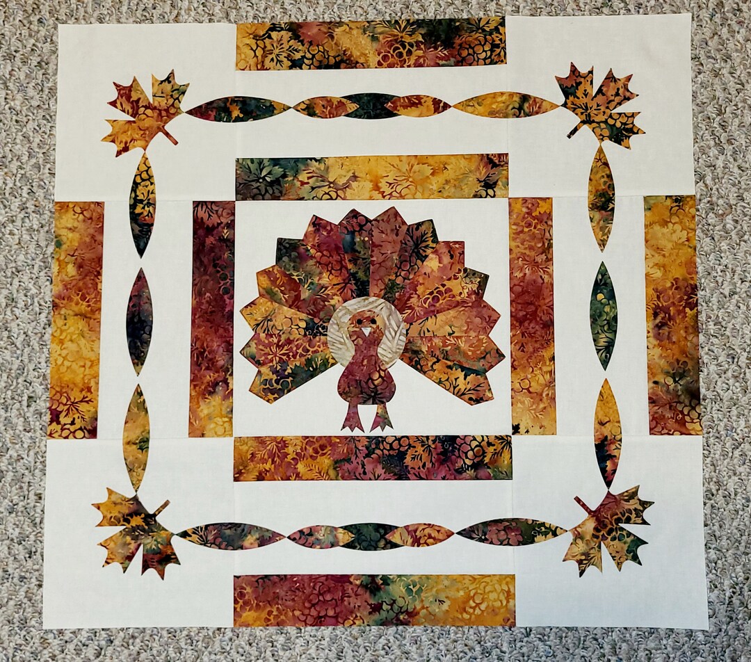 Turkey Wall Hanging Top, Turkey, Dresden Plate, Maple Leaves, Fall ...