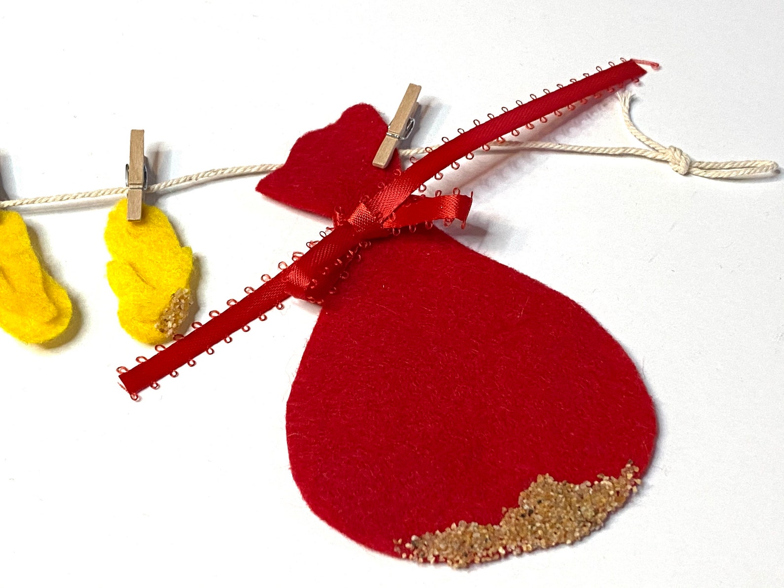 Beach Santa Miniature Felt Clothesline Banner Garland Bunting Wall ...