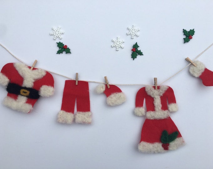 Miniature Felted Santa & Mrs. Claus Clothesline Banner Christmas ...