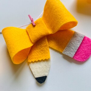 Pencil Bow Banner, Back to School Garland, Teacher Bunting, Classroom ...