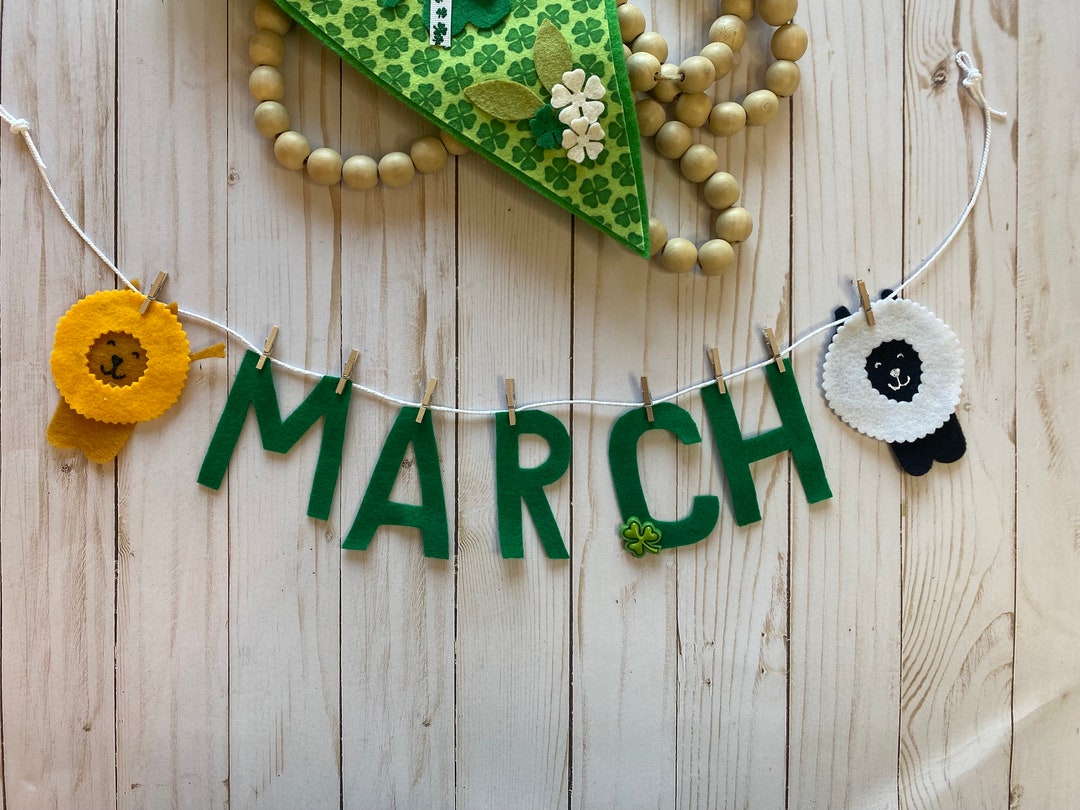 March Monthly Banner, Lion & Lamb Garland, Bulletin Board Decoration - Etsy