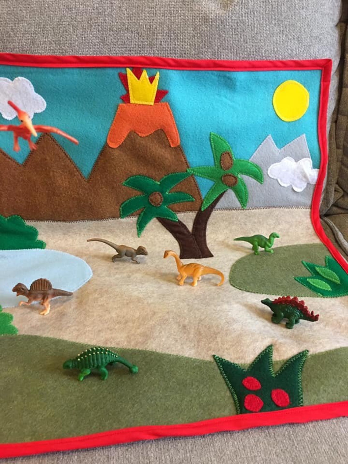 Dinosaur Playmat: Felt Mat With Dinosaur Toys | Etsy