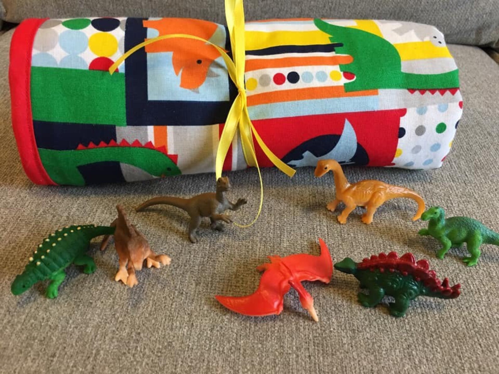Dinosaur Playmat: Felt Mat With Dinosaur Toys - Etsy