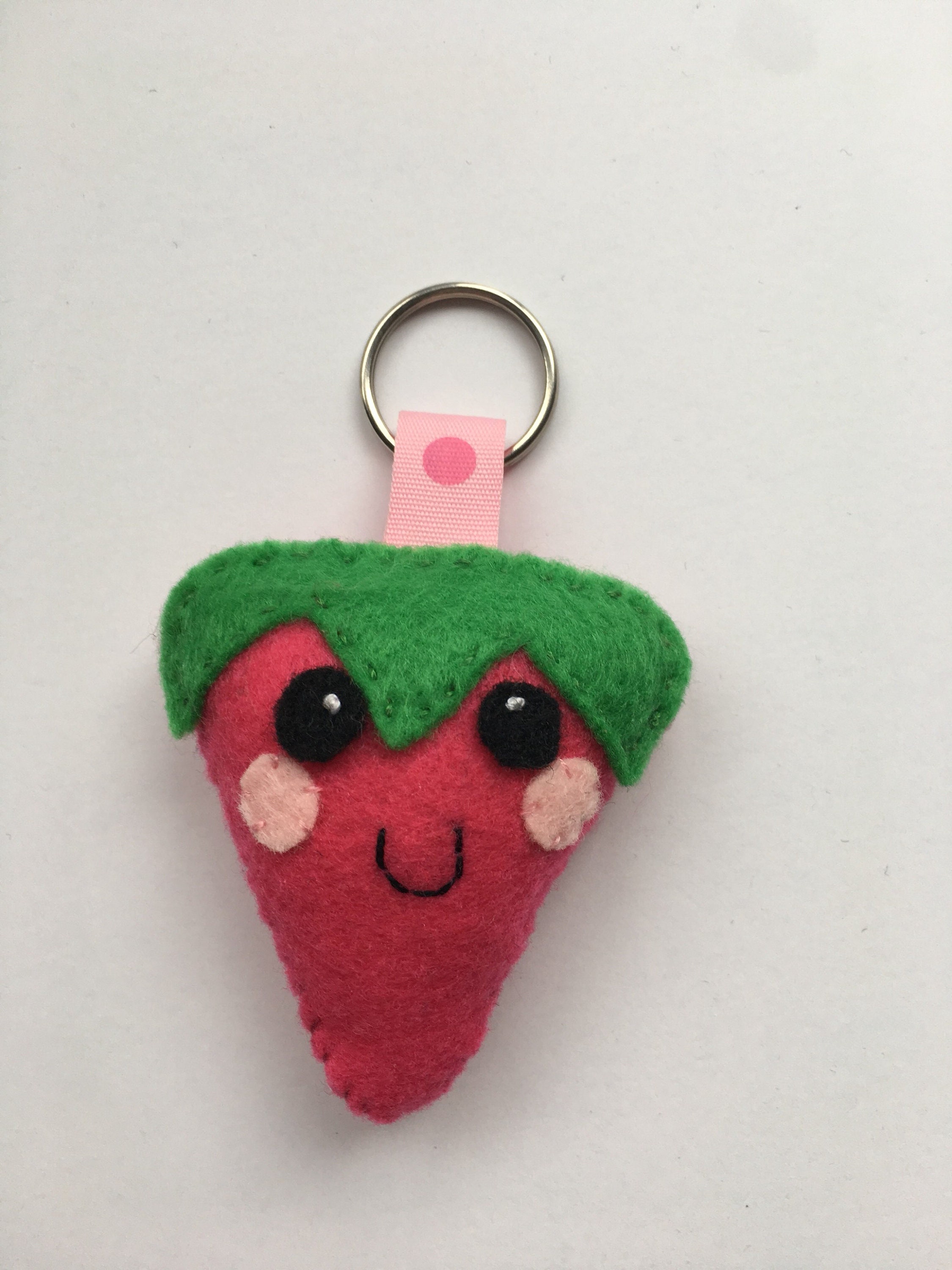 Felt Fruit Keychain: the Happy Strawberry | Etsy
