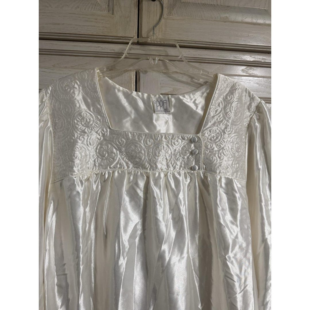 Vintage Appel Women's Long Satin Flanal Lined Nightgown Offwhite Size ...