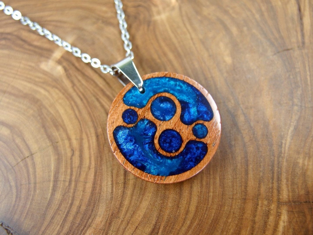 Wood Resin Necklace: Caribbean Rosewood Abstract Circle Pendant - Etsy