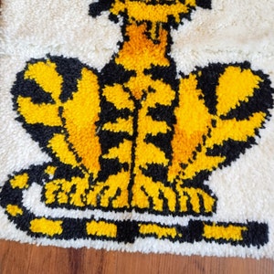 Vintage 70s Tiger Cat Latch Hook Shag Rug Tapestry Wall Hanging - Etsy
