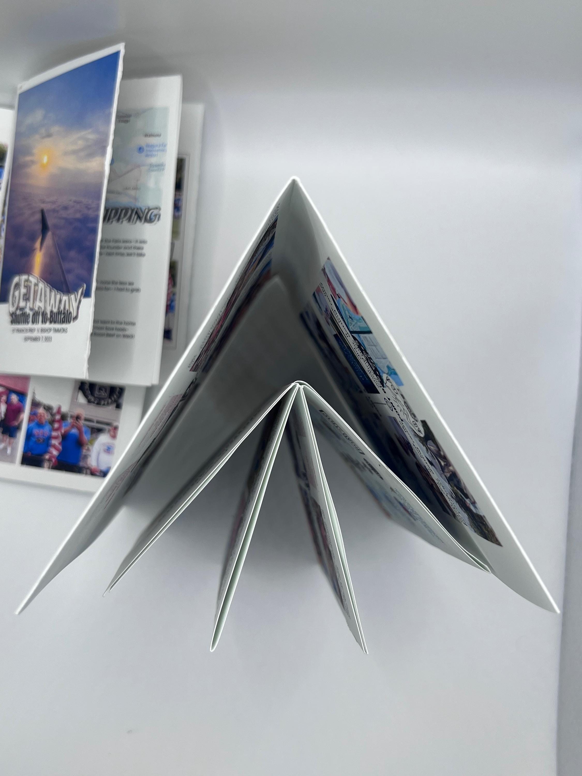 FOLDABLE MINI BOOKLET | 8.5X11 | Canva Template | Easy Drag and Drop ...