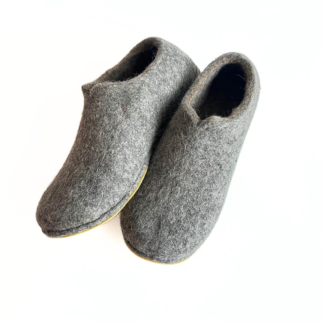 Wool Slippers for Men, Thick Felt House Shoes, Warm Slip on Clogs for ...