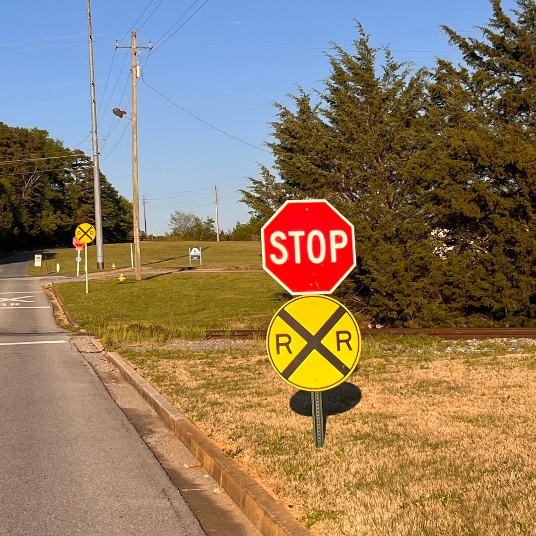 HO Scale - Stop Sign and Advanced Warning 2 Pack- Choice of Pole - Etsy