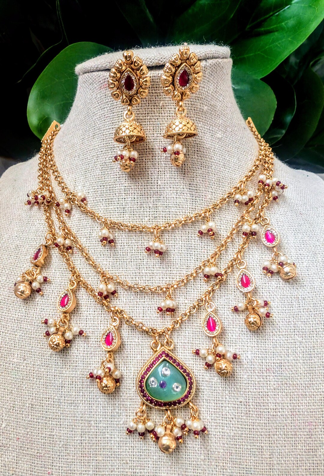 Delicate Gold Jewellery Set, Multilayer Choker Necklace, Kemp Stone Set ...