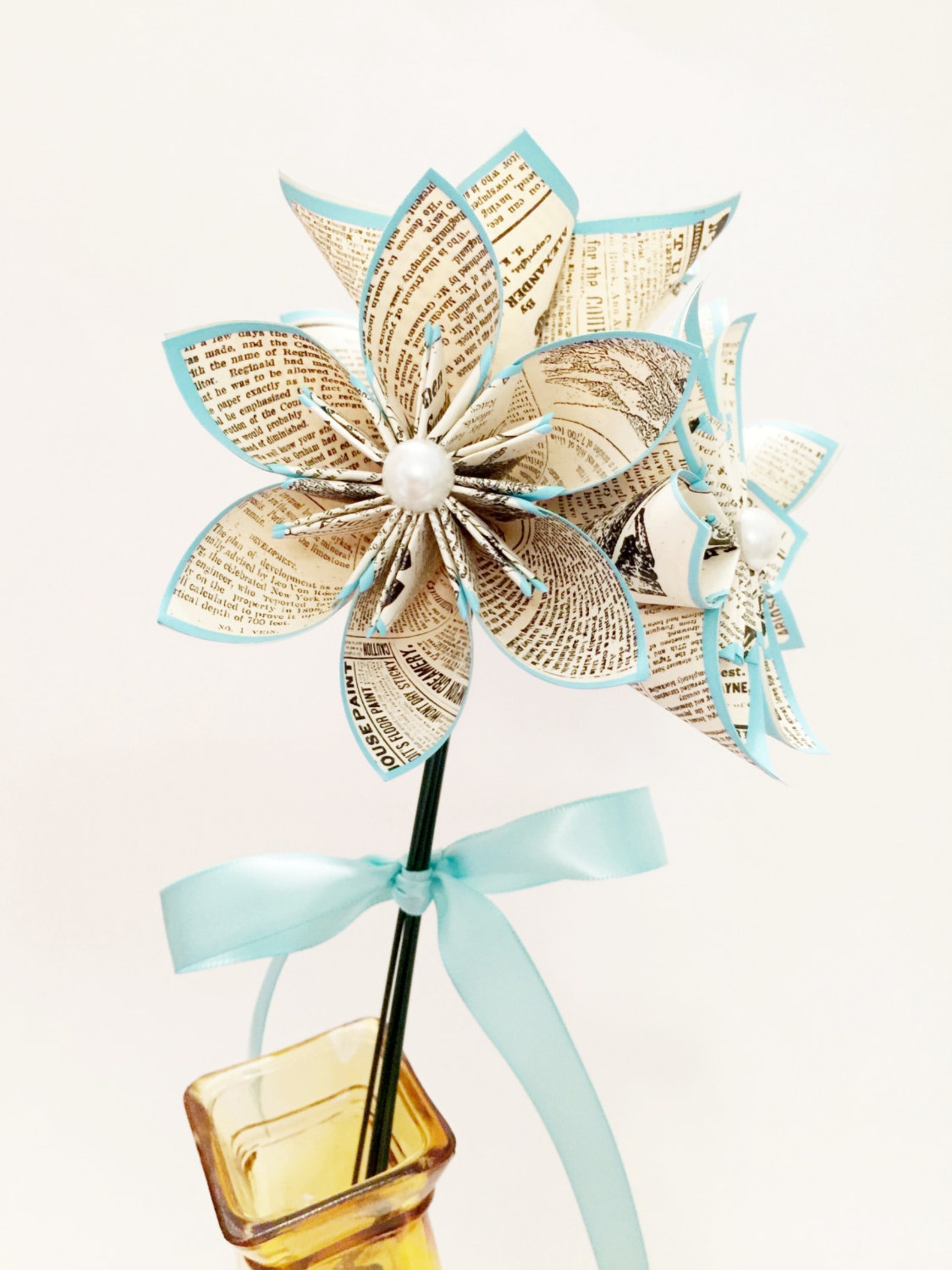 5 Vintage Newspaper Print Paper Flowers Ready to Ship - Etsy